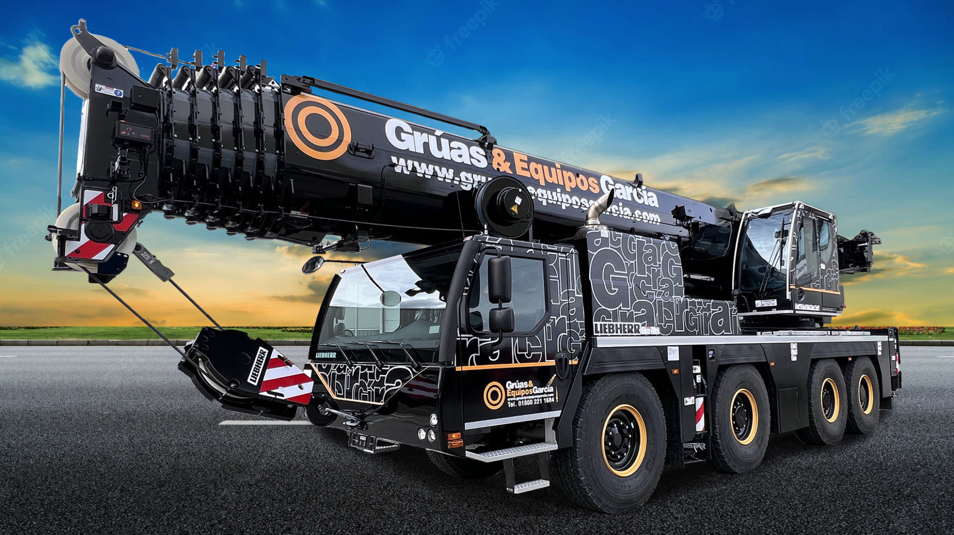 GRÚA LIEBHERR LTM 1120 DE 135 TONELADAS